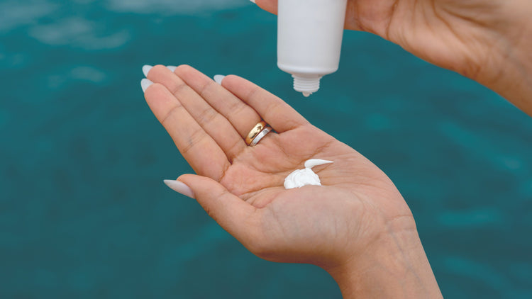 The Ultimate Guide to Sunscreen Ingredients: What to Look For and Avoi ...